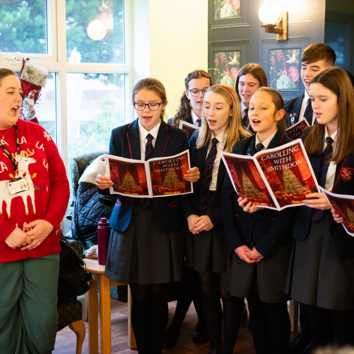Smithdon High School - Smithdon carollers spread Christmas cheer