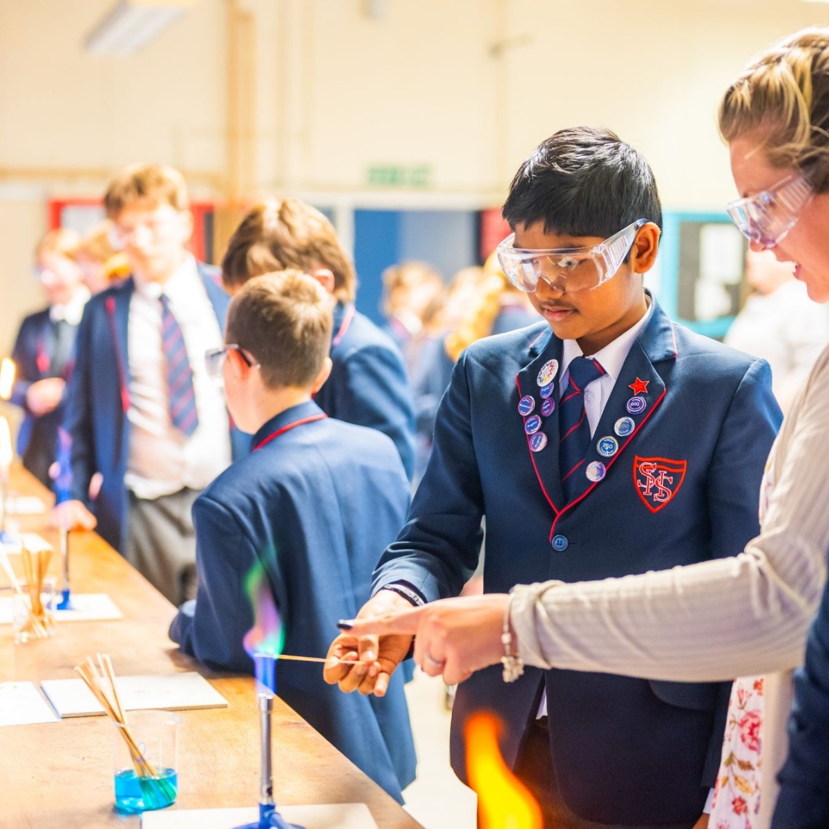 Smithdon High School - Bright sparks bring science to life at Smithdon